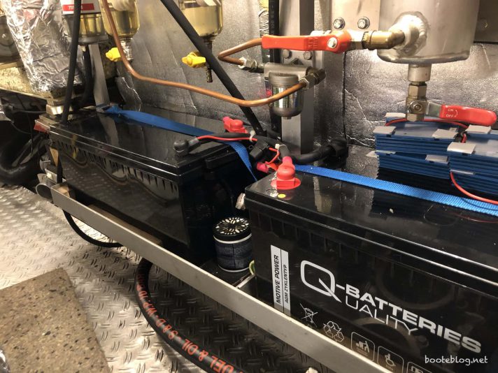 Hybrid battery: How to install BOS LE300 LiFePO battery extender in a ...