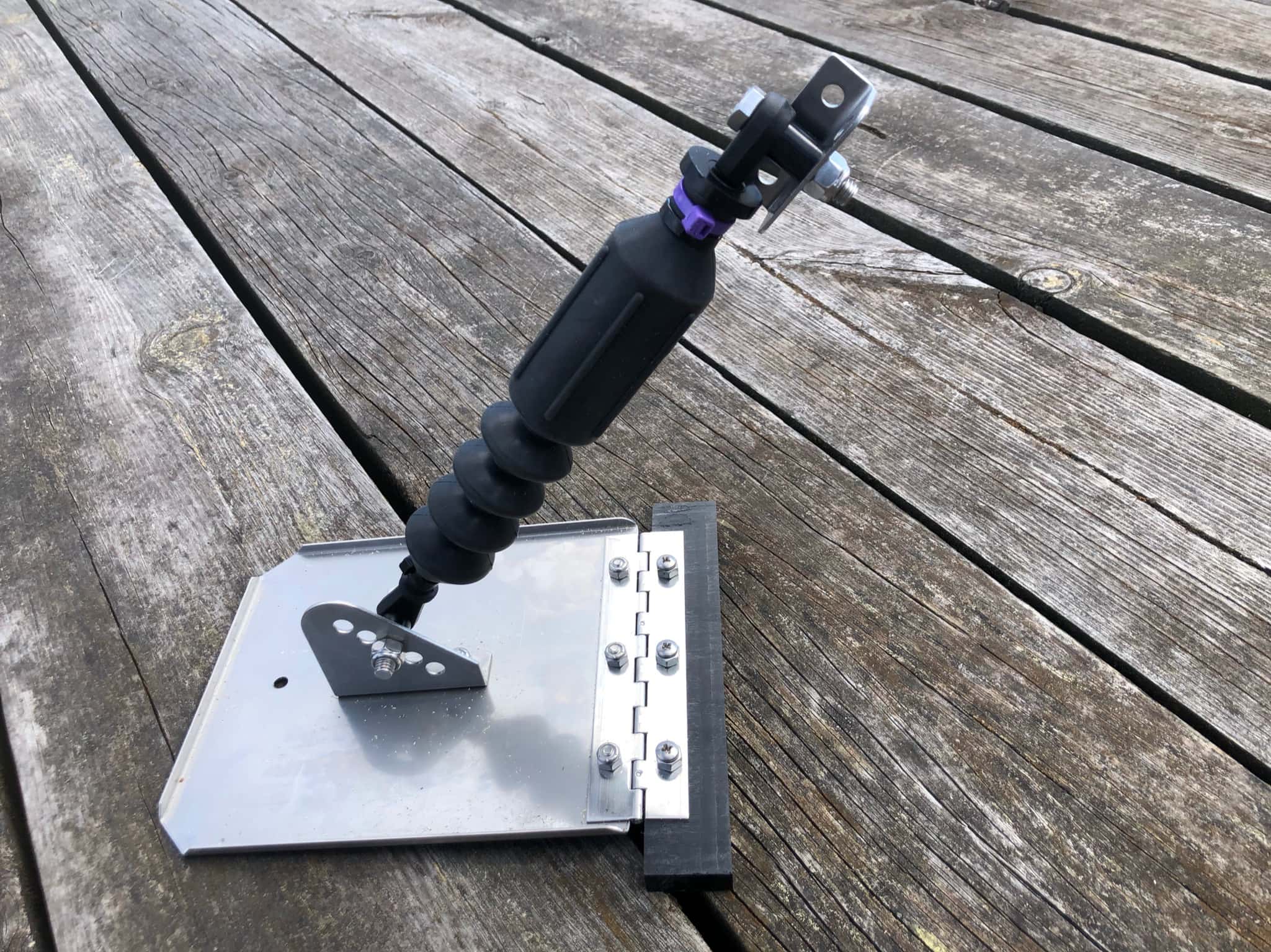 Ein schneller Tender zum langsamen Motorkreuzer – Upgrade auf 30PS ...